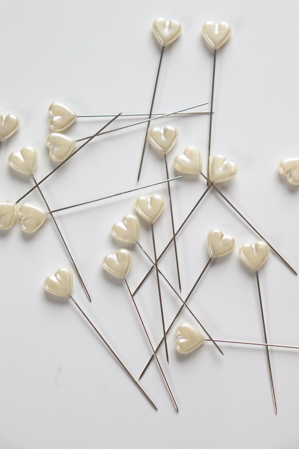 Dritz - Heart Pearl Head Pins - 20 pc – RICK RACK Textiles